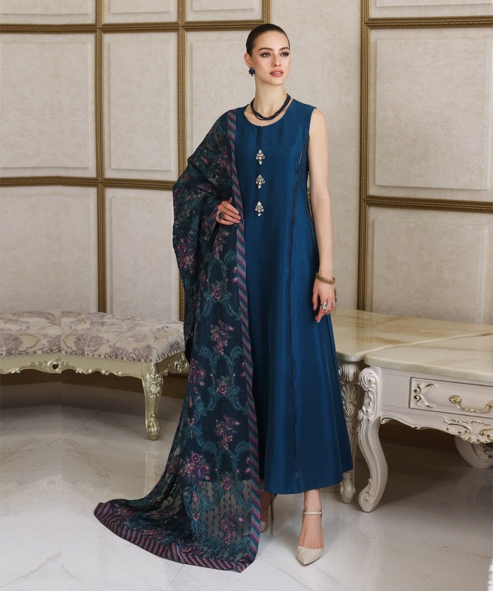 Bareeze Dhanak 3PC Embroidered With Dhanak Shawl Embroidered-120 – Zaib ...